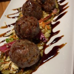 MAPLE TREE INN - Updated October 2025 - 894 Photos & 752 Reviews ...