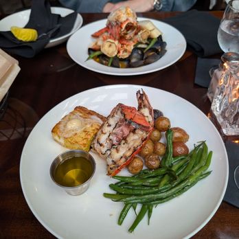 DETROIT FISH HOUSE - Updated December 2025 - 246 Photos & 234 Reviews ...