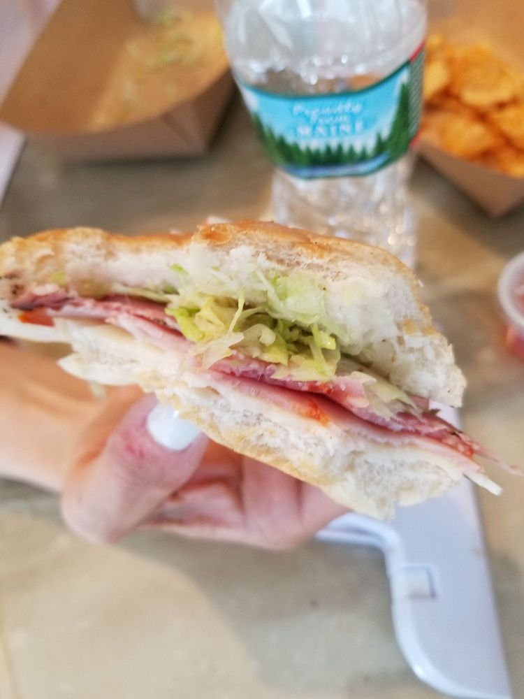 MR SUBS - 86 Photos & 79 Reviews - Delis - 100 S Plainfield Ave, South ...