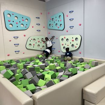 UNWIND INDOOR PLAYGROUND - Updated December 2025 - 42 Photos & 17 ...