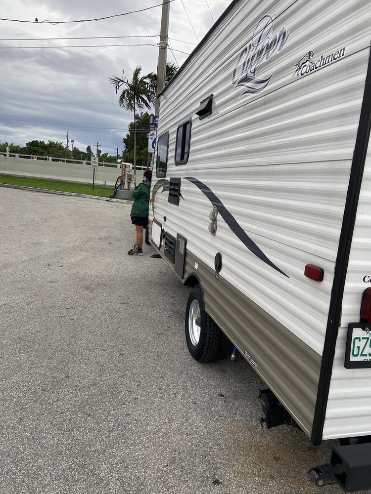 SUNSHINE TOWING - Updated August 2025 - 31 Photos & 57 Reviews - 7070 ...