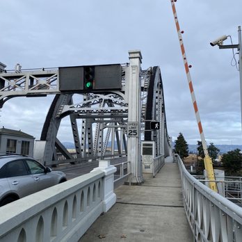 HIGH STREET BRIDGE - Updated December 2025 - 26 Photos - 345 High St ...