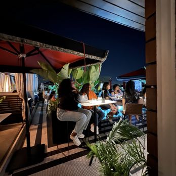 VIDERE - Updated January 2025 - 114 Photos & 37 Reviews - 6317 Wilshire ...