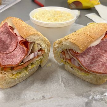 DELIZIA DELI & CAFÉ - Updated June 2025 - 27 Photos & 31 Reviews ...