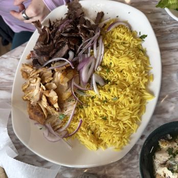 SINYA - Updated August 2025 - 126 Photos & 69 Reviews - 354 W Hubbard ...