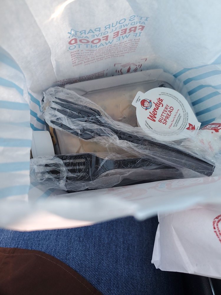 WENDY’S - 11 Photos & 16 Reviews - 8787 S. Lancaster Road, Dallas ...