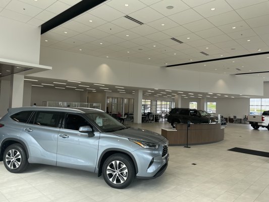 KENOSHA TOYOTA - Updated April 2026 - 23 Photos & 36 Reviews - 8180 ...