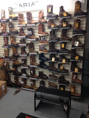 BARNES ACE HARDWARE - Updated December 2025 - 928 Veterans Memorial Hwy ...