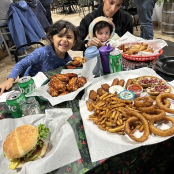 THE MAPLE ANGUS - Updated November 2025 - 26 Photos & 21 Reviews - 702 ...