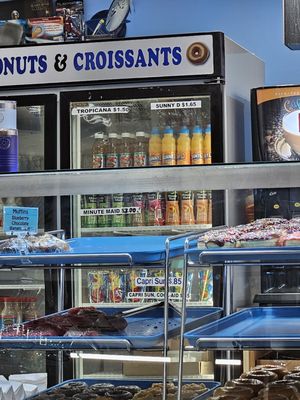 AM DONUTS AND CROISSANTS - Updated October 2025 - 70 Photos & 43 ...