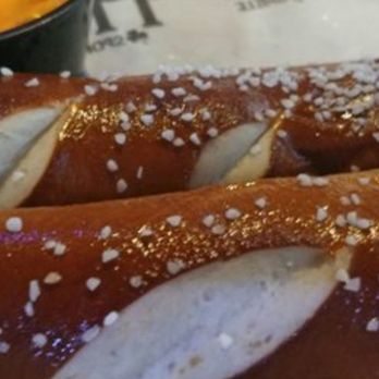 HOOLEY HOUSE BROOKLYN - Updated October 2025 - 81 Photos & 132 Reviews ...