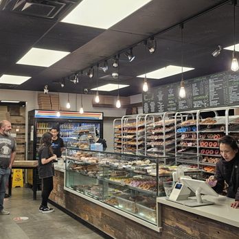 THE DONUTTERY - Updated August 2024 - 5267 Photos & 4933 Reviews ...