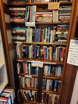 BOOKS GALORE - Updated September 2025 - 26 Photos & 16 Reviews - 5546 ...