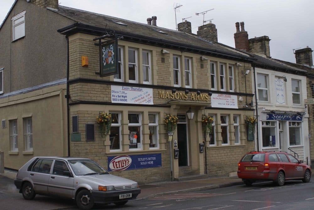 MASONS ARMS - Updated August 2024 - 64 Lowtown, Pudsey, West Yorkshire ...