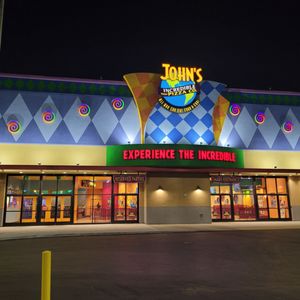 JOHN’S INCREDIBLE PIZZA - CARSON - 665 Photos & 317 Reviews - Pizza ...