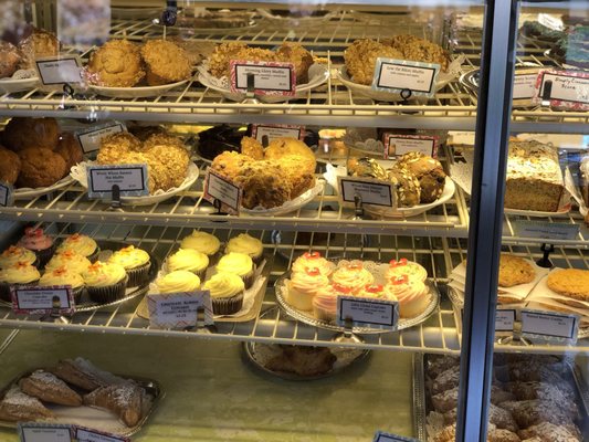 ROCKWOOD BAKERY - 89 Photos & 163 Reviews - Bakeries - 315 E 18th Ave ...