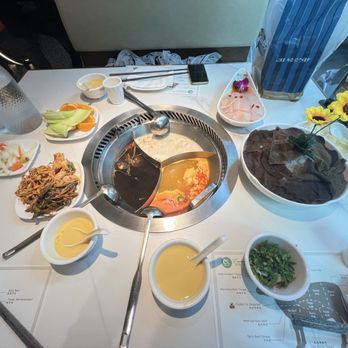 QIAO LIN HOTPOT - CHICAGO DOWNTOWN - Updated July 2025 - 284 Photos ...