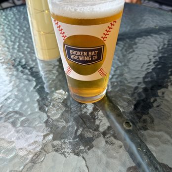 BROKEN BAT BREWING CO - Updated October 2025 - 193 Photos & 119 Reviews ...
