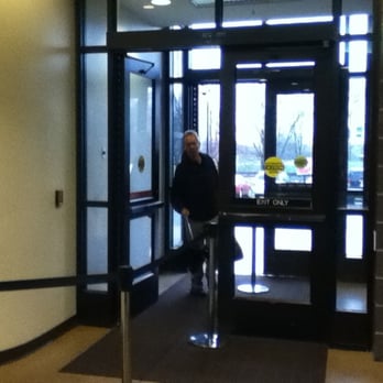 COURTS PLUS - Updated November 2025 - 52 Photos & 35 Reviews - 186 S ...