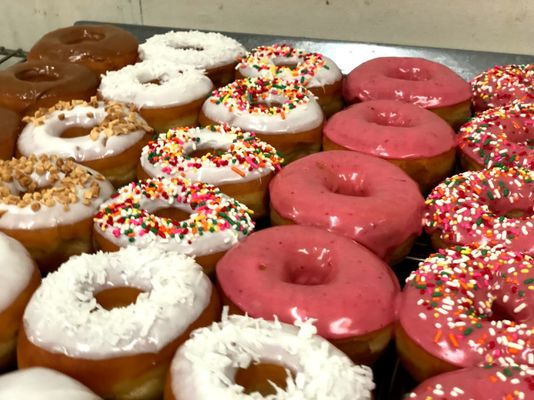 SK DONUT PALACE - Updated July 2025 - 11 Photos - 6004 S Broadway Ave ...