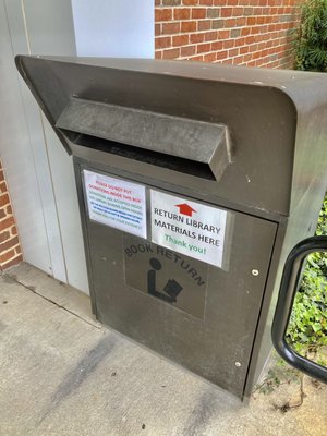 NEWTOWN PUBLIC LIBRARY - Updated August 2025 - 35 Photos - 201 Bishop ...