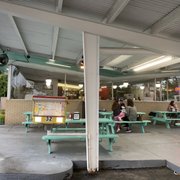 SNO-CAP DRIVE IN - 69 Photos & 41 Reviews - Burgers - 618 W Ave, North ...