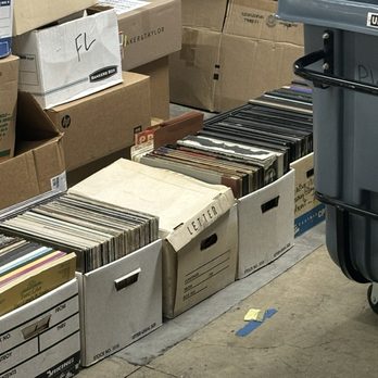 PENINSULA CENTER LIBRARY - Updated November 2025 - 181 Photos & 126 ...