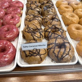 DESTINATION DONUTS - Updated December 2025 - 280 Photos & 226 Reviews ...