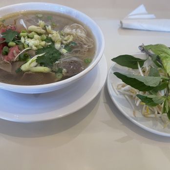 PHO QUEEN - Updated January 2026 - 54 Photos & 15 Reviews - 3641 ...