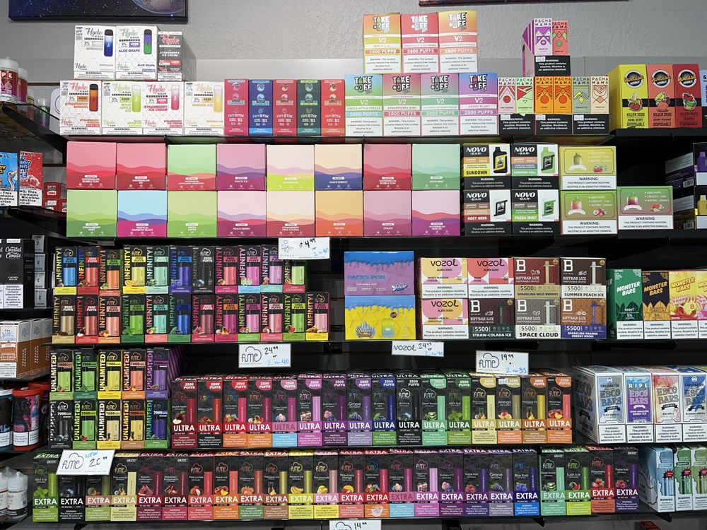 SPACE STATION SMOKE & VAPE - Updated December 2025 - 20 Photos - 17860 ...