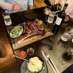 WARREN - NAPLES - Updated September 2025 - 134 Photos & 96 Reviews ...