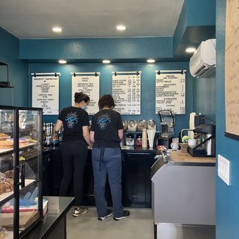 PERFECT POUR CAFE - Updated May 2025 - 463 Photos & 409 Reviews - 2500 ...