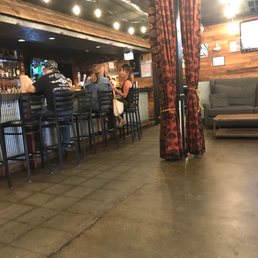 THE FISHIN’ PIG - Updated July 2025 - 227 Photos & 359 Reviews - 1807 S ...