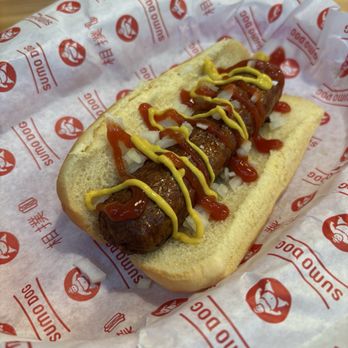 SUMO DOG - Updated September 2025 - 137 Photos & 52 Reviews - 610 1st ...