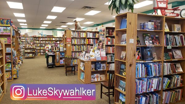 HALF PRICE BOOKS - 64 Photos & 53 Reviews - 1551 W 86th St, Indianapolis, Indiana - Books, Mags ...