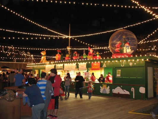 SIGHTS AND SOUNDS OF CHRISTMAS - Updated January 2026 - 41 Photos & 15 ...