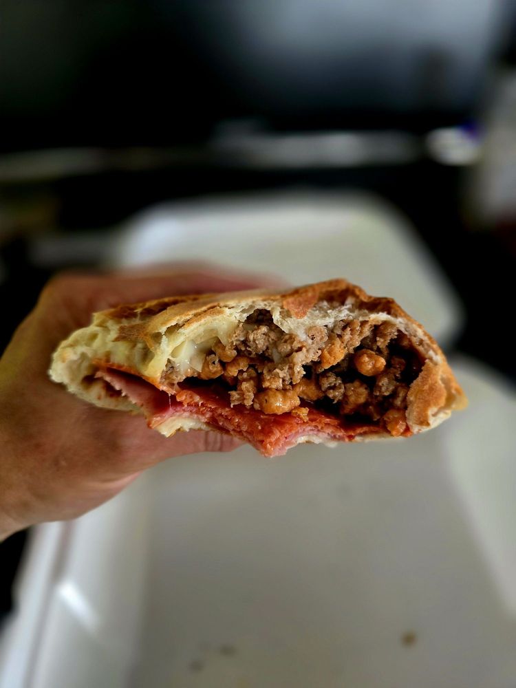 NITE TRAIN PIZZA - Updated December 2025 - 13 Photos & 32 Reviews - 515 ...