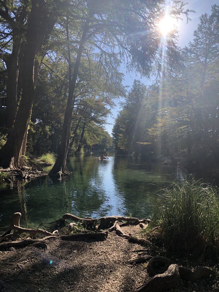 RIVER BLUFF CABINS - 15 Photos - 389 Cooper Mountain Rd, Rio Frio ...