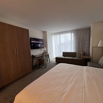 ELEMENT PHILADELPHIA DOWNTOWN - Updated November 2024 - 197 Photos & 65 ...