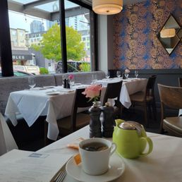 BIS ON MAIN - Updated October 2025 - 449 Photos & 580 Reviews - 10213 ...