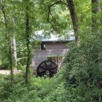 GILLIS HILL FARM - TEMP. CLOSED - Updated January 2026 - 49 Photos & 50 ...