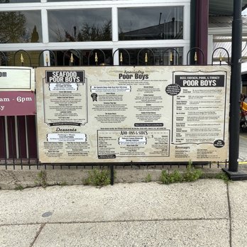 PARKWAY BAKERY & TAVERN - Updated June 2024 - 3329 Photos & 2561 ...