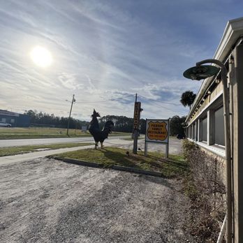 PIERSON FAMILY RESTAURANT - Updated September 2025 - 30 Photos & 30 ...