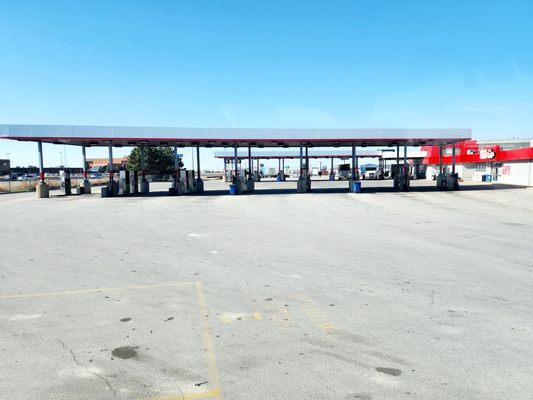 SAPP BROS. TRAVEL CENTER - Updated June 2026 - 21 Photos - 9905 Sapp ...