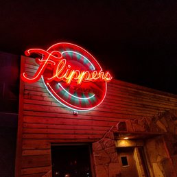 FLIPPERS TAVERN - Updated October 2024 - 191 Photos & 151 Reviews ...