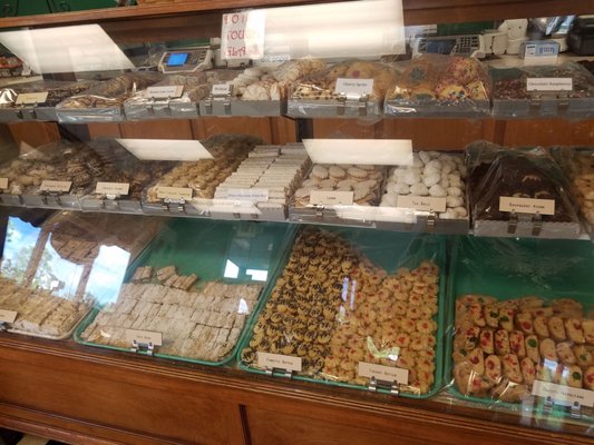 ROSCIGLIONE BAKERY - 30 Photos & 30 Reviews - 2265 Bluestone Dr, Saint ...