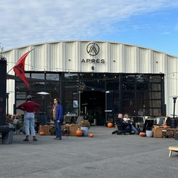 APRÈS - Updated July 2025 - 162 Photos & 51 Reviews - 148 Anderson St ...