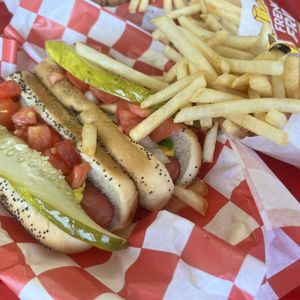 BOZ’S HOT DOGS - Updated August 2025 - 1935 US Hwy 41, Schererville ...