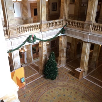 MILWAUKEE PUBLIC LIBRARY - Updated August 2024 - 134 Photos & 29 ...