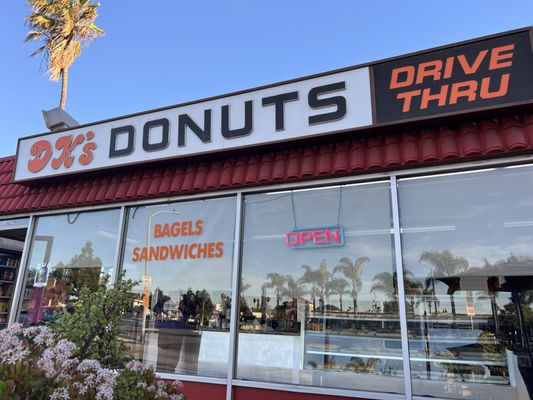 DK’S DONUTS - Updated December 2025 - 368 Photos & 347 Reviews - 1082 ...